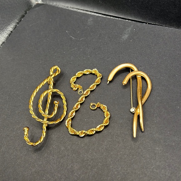 Vintage | Jewelry | Vintage Treble Clef Brooch And Rope Bracelet | Poshmark